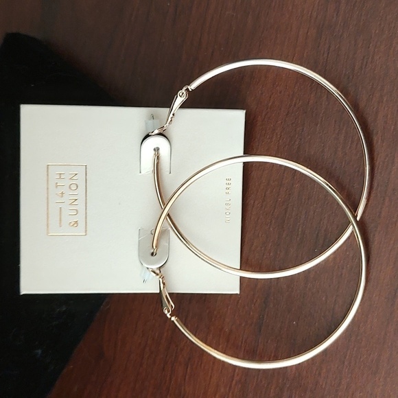 14th & Union | Jewelry | 4th And Union Rose Gold Color Hoop Earrings ...